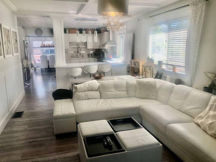 Vgh Vancouver 3 Bdrm W Hot Tub 5 Mins To Downtown - Vancouver