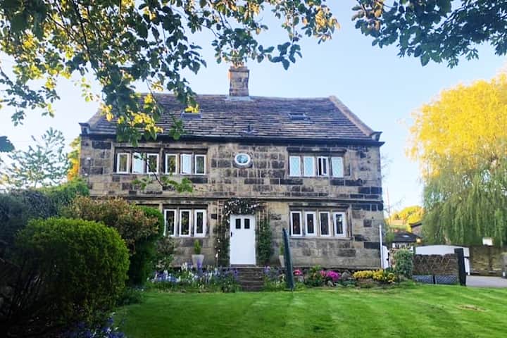 Charming Countryside Retreat With Hot Tub. - Haworth