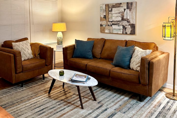 Boomer Bungalow: A Modern Retreat - Norman, OK