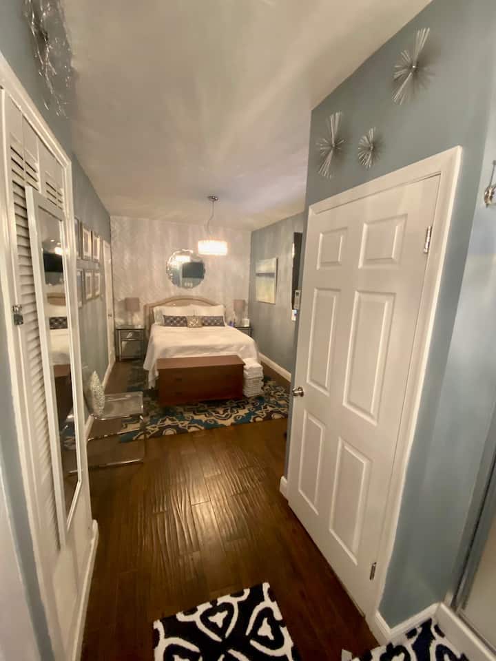 Chez Mimo - Contemporary Cozy Private Studio - Miami, FL