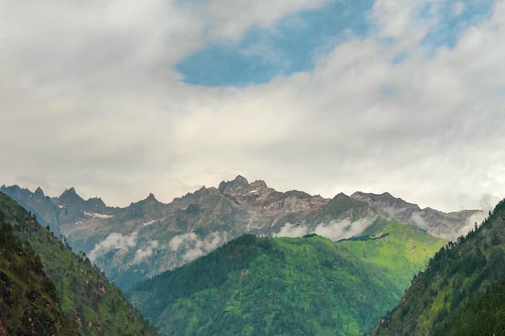 Solhaus Hostel - Kasol