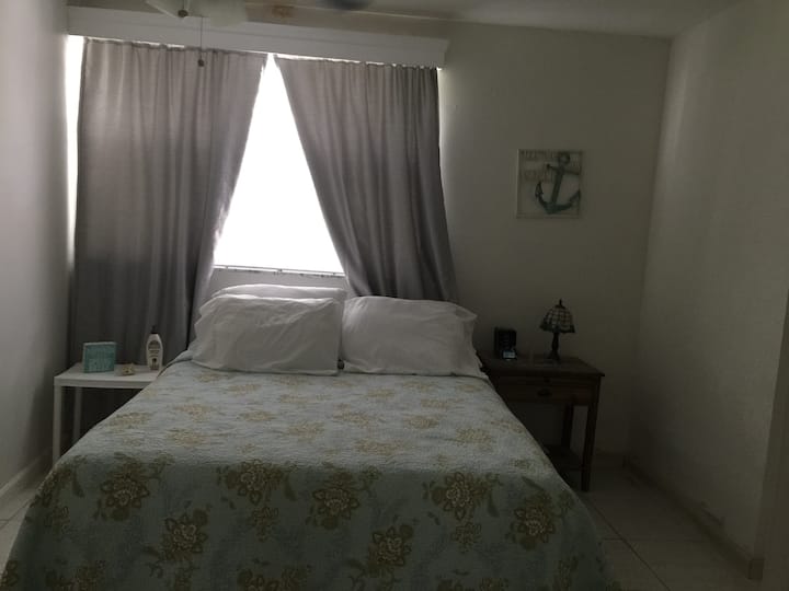 Bigcharming Updated South Beach 2/1 - Miami Beach, FL