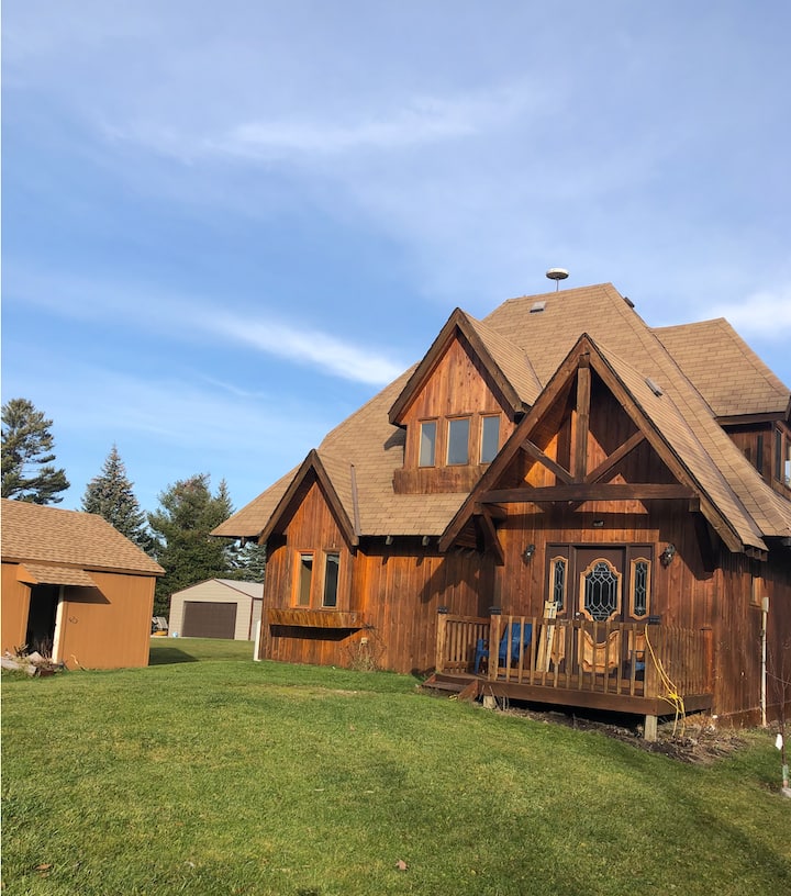 Gorgeous Cedar Cottage, A True Getaway - Orillia