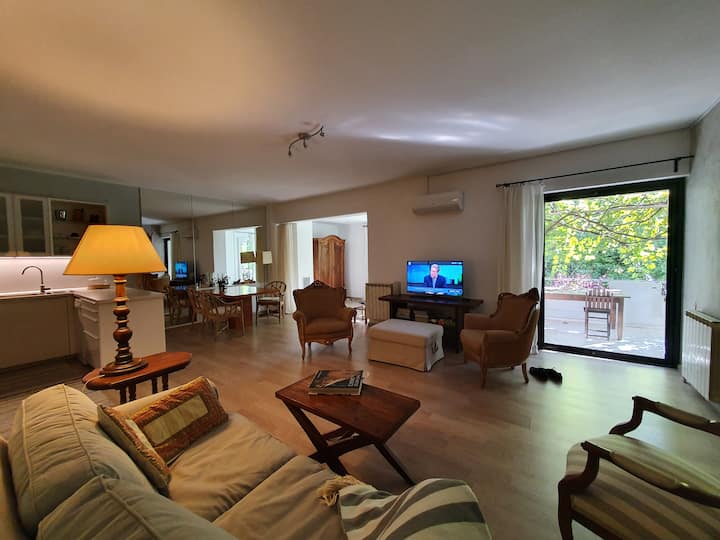 Jennifer's Luxury Apartment - Kifisia