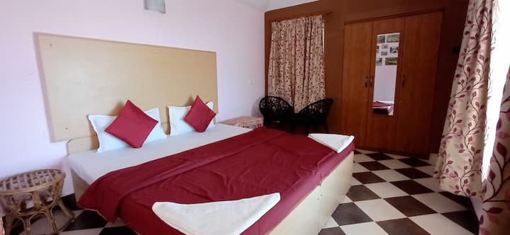 The Terrace- Stunning View-private Room & Terrace - Kodaikanal