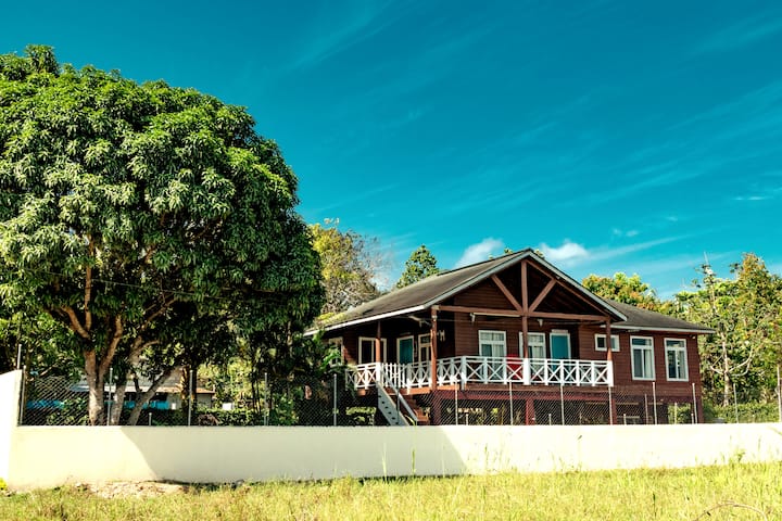 Casa Del Lago - San Benito