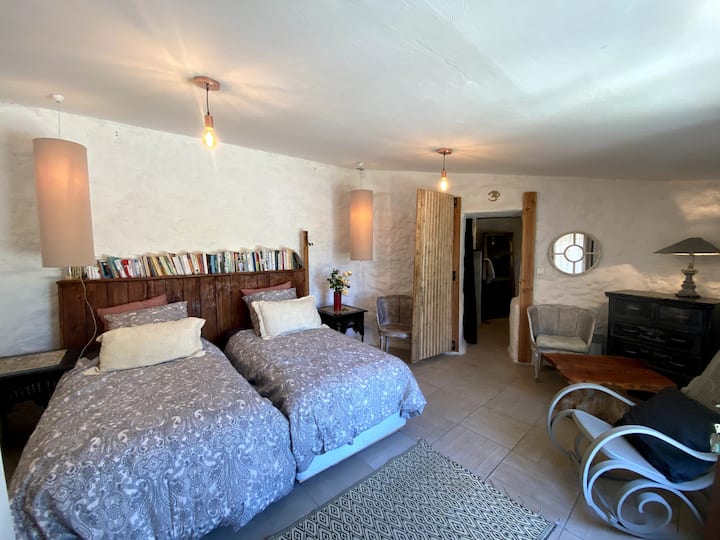 Charmant Cabanon En Pierres Avec Piscine - Forcalquier
