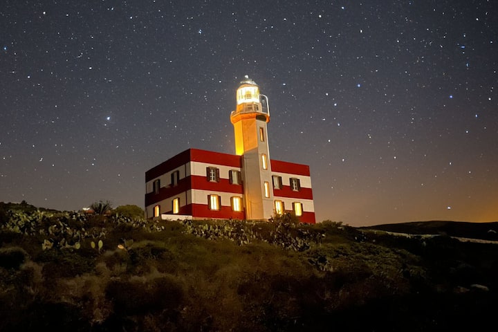 Capel Rosso Lighthouse - Isola del Giglio