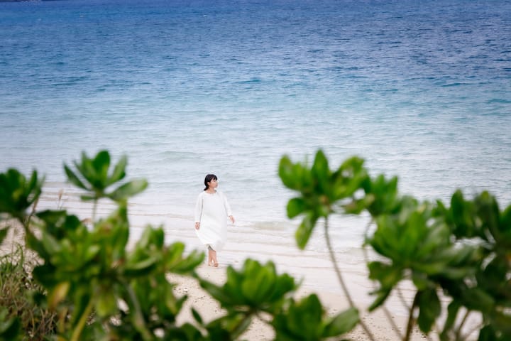 徒歩30秒でビーチ | 白い砂浜をひとりじめできる海沿いの一軒家 - 아마미시