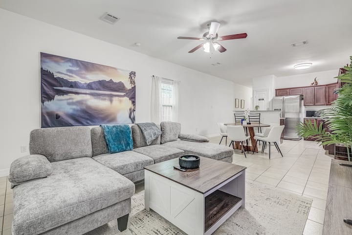 Modern Downtown Houston Gem | Uh & Nrg Stadium - Houston, TX