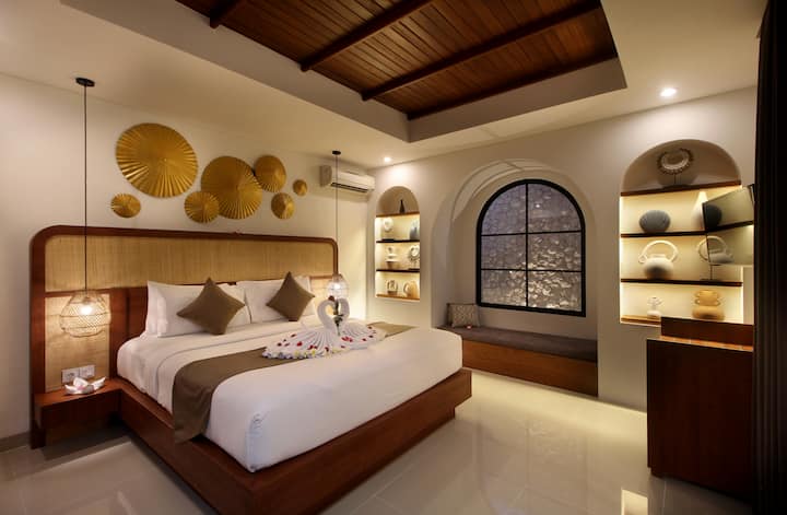 Re-new | Center Of Seminyak |2 Bdr Villa |Netflix - Bali