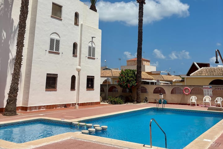 Welcome To Casa Sophia!
Modern Two-bedroom Flat - Los Alcázares