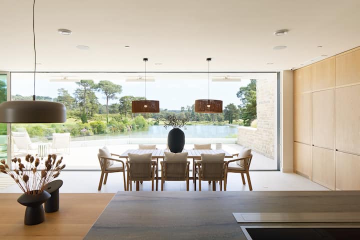 Hidden Lake - Indoor Pool + Sauna + Football Pitch - Bournemouth