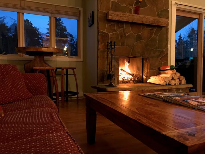 Peaceful Corner Condo-great Views-5 Min To Jhsr! - Jackson, WY