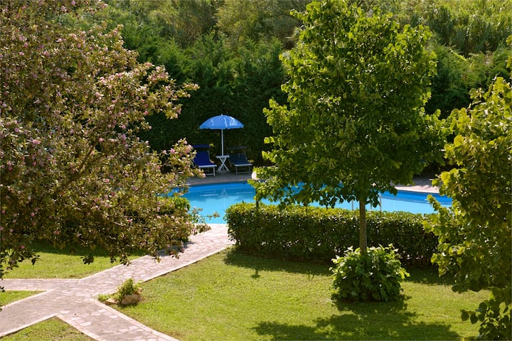 N.8 - Trilocale (4+2) Con Portico E Piscina - Ascea