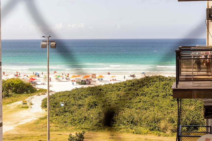 Luxuoso Apto 3 Quartos, Vista P/ Praia Do Forte. - Cabo Frio