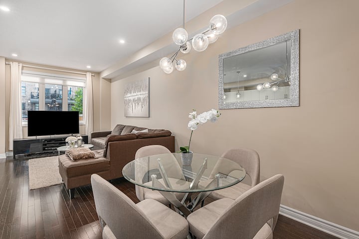 Entire Executive Townhome-ottawa - Ottawa
