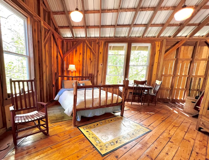 The Barn At Galleywinter Farm - Waynesboro, VA