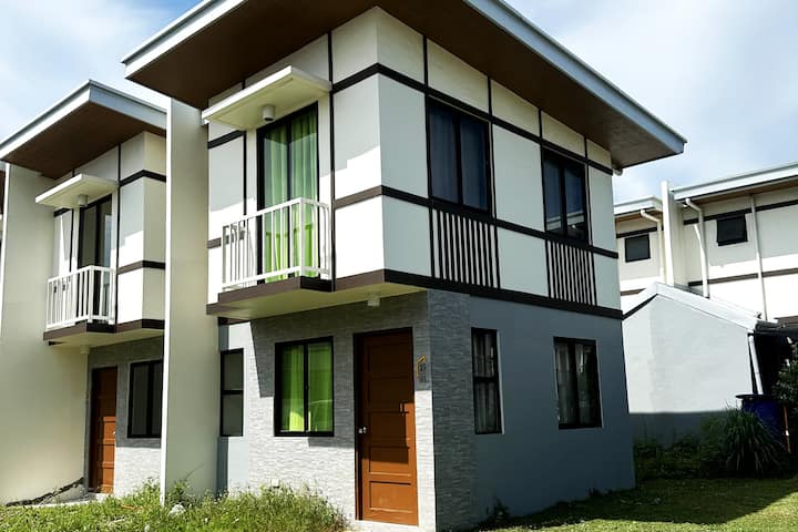 Php 15kpermonth/2-br House 4 Long Term Rent Only! - Iloilo City
