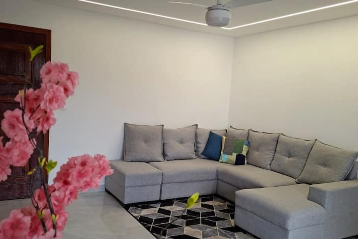 Apto 3 Qtos, Praia Do Morro, óTima Localização - Guarapari