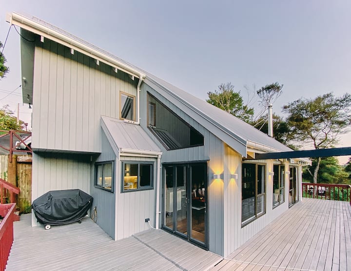Eco Friendly House Surrounded By Forest - Queenbed - Auckland