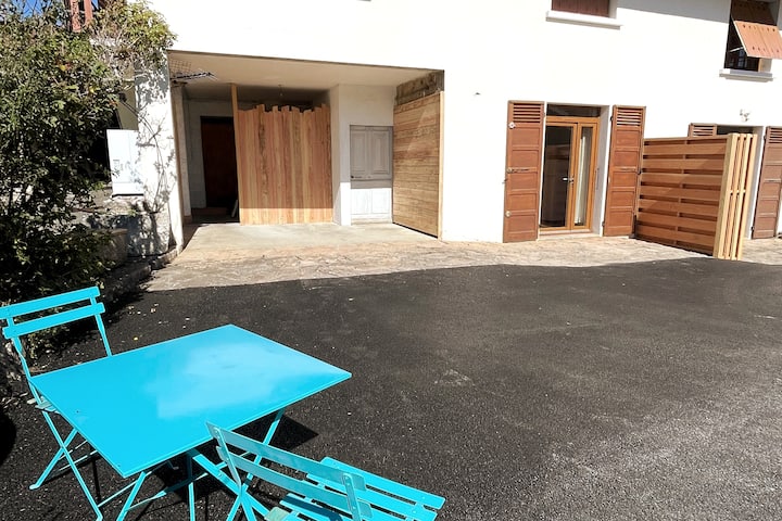 T2 Avec Terrasse Couverte Entre Bugey Et Savoie - Belley