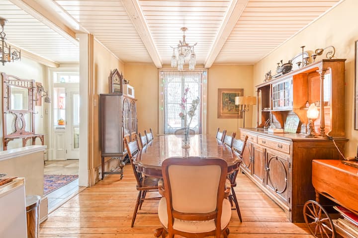 Gorgeous 1847 Home, Gold Room, Walk To Restaurants - Ottawa
