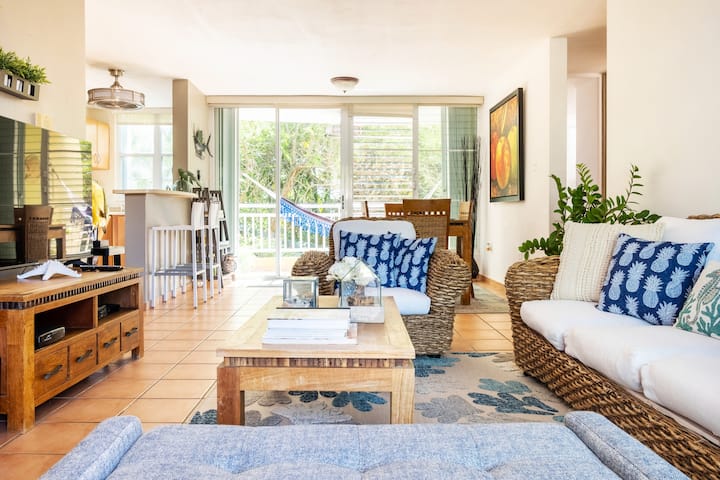 Beach Resort. Walk To Beach+pool+wifi+ac+free Pk - Puerto Rico