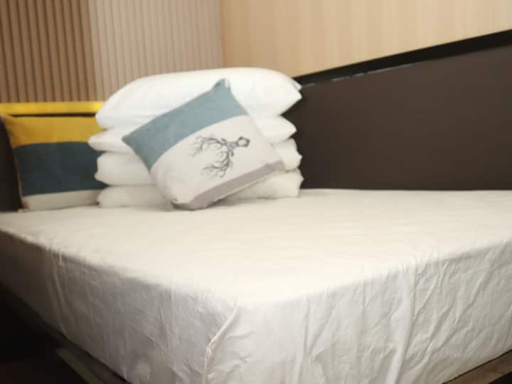 Next To Jordan Mrt - Private Bathroom-double Room - Jordan