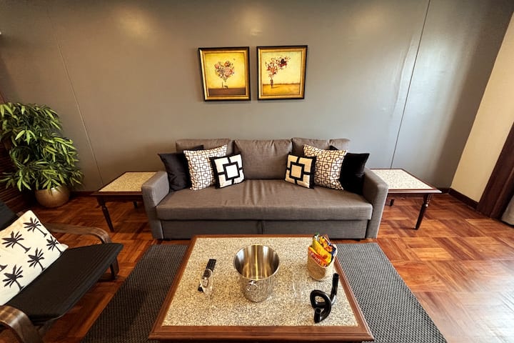 Chic Bangkok Escape + Fast Wifi -