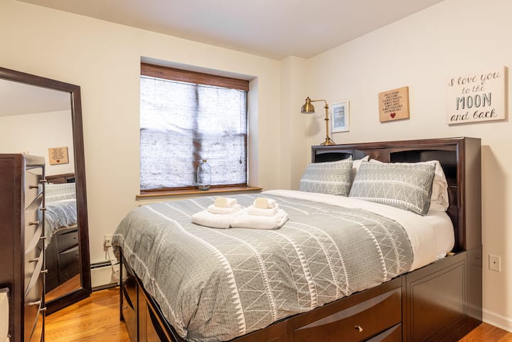 Legal Uptown 1br In Cultural Hot-spot! #10344 - Edgewater, NJ
