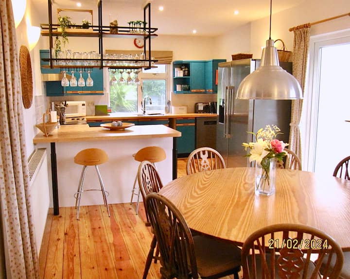 Trehanoo House (Sleeps 8) And Separate (Annexe Sleeps 4/5) - Port Isaac