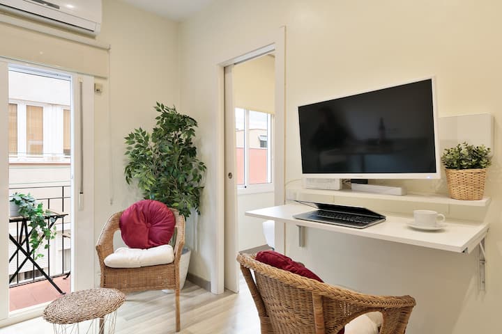 Sm5 Beach -2 Bedroom, Workspace, Dressing, Balcony - Barcelone