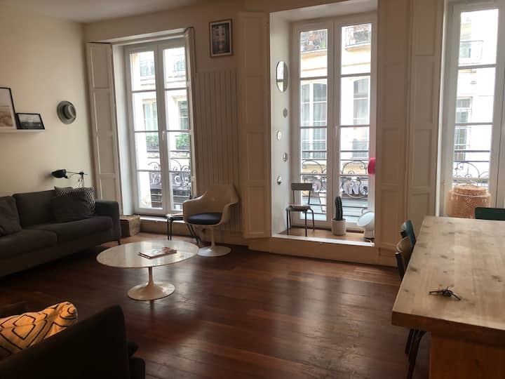 Appartement De 75m2 En Plein Centre De Paris - Paris