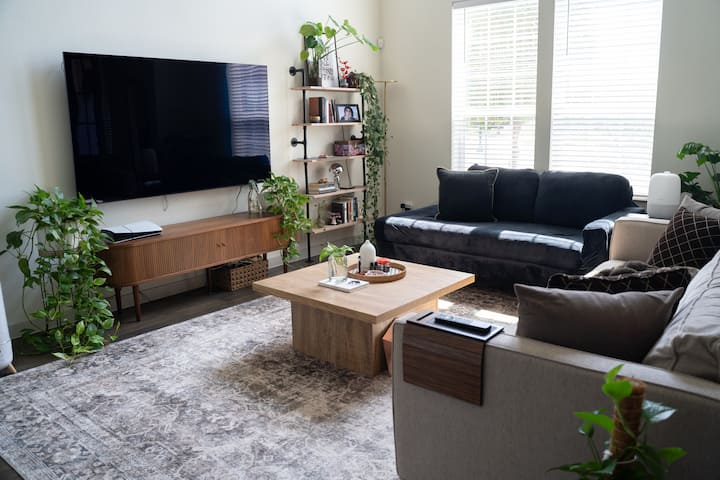 Frisco Home W/ Gym & Office | Near Dnt & The Star - Frisco, TX