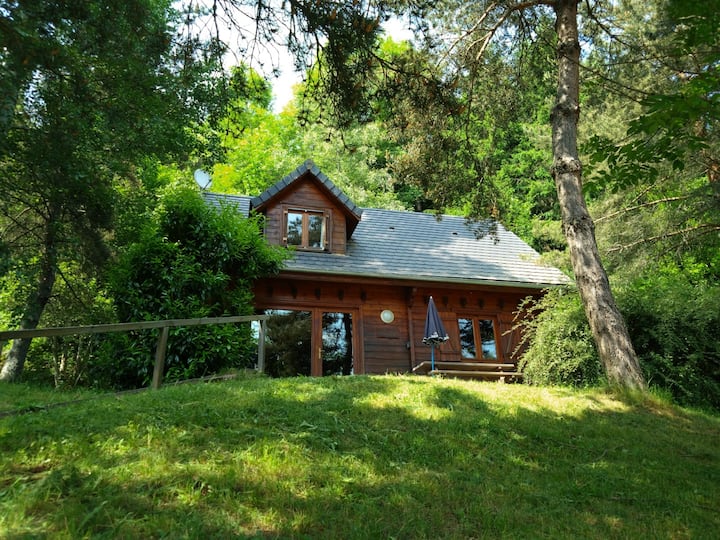 Chalet 6 Personnes A 6 Km De Super Besse - Lac de Montcineyre