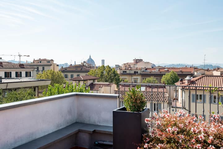 “A Flat With A View” - Florencia