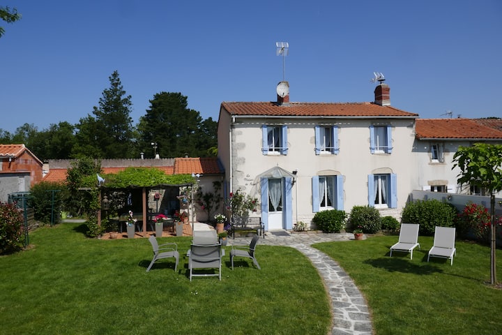 La Maison De Rose (Clisson Et Puy Du Fou) - Clisson