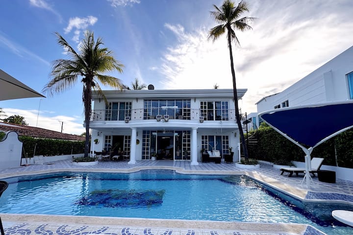Exclusiva Casa Con Piscina Privada En El Peñon - Ricaurte