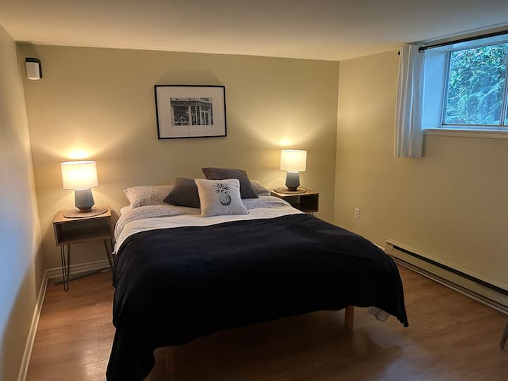 Between The Beach And Broadway - Vancouver