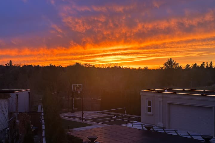 Kleinburg Luxe Retreat | Chill • Views • Vibes - Bolton
