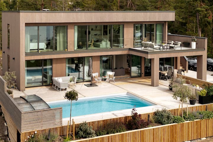 Lyxig Villa Med Pool Och Havsutsikt - Vaxholm