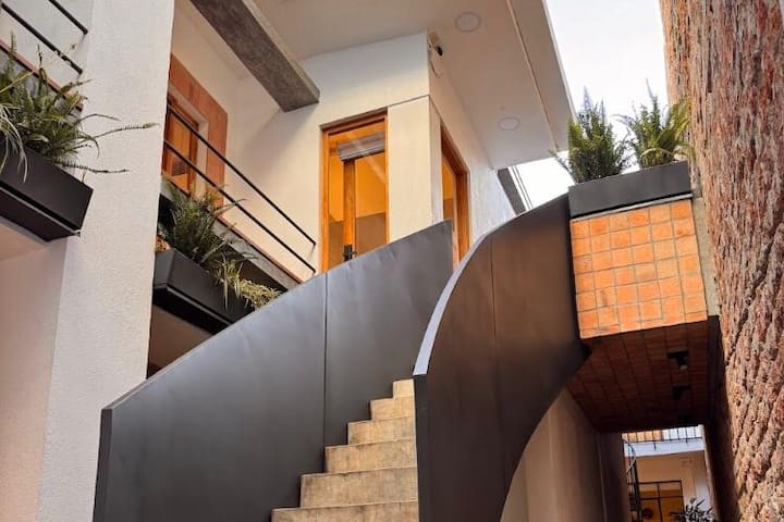 Kawsay. Viviendo Entre La Naturaleza - Cuenca