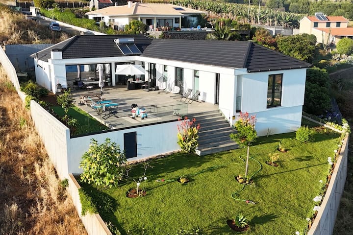 Teddy's Flamingo Room - Estreito da Calheta