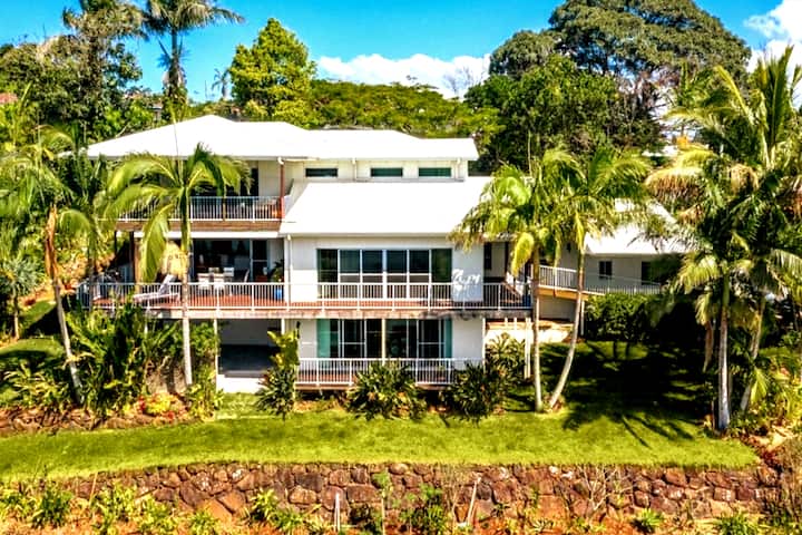 Ocean Breeze Beach House
Pet Friendly - Gold Coast