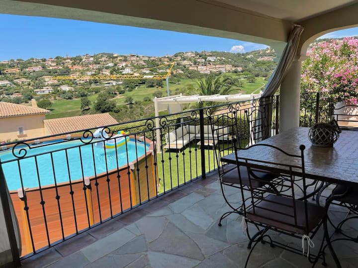 Villa Sainte-maxime In Wohngegend Mit Golfblick - Sainte-Maxime