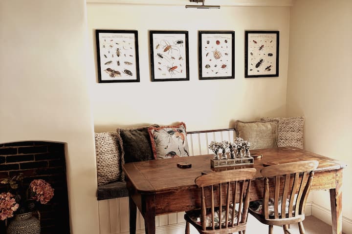 Two Bedroom Flat In The Heart Of Lymington - Lymington