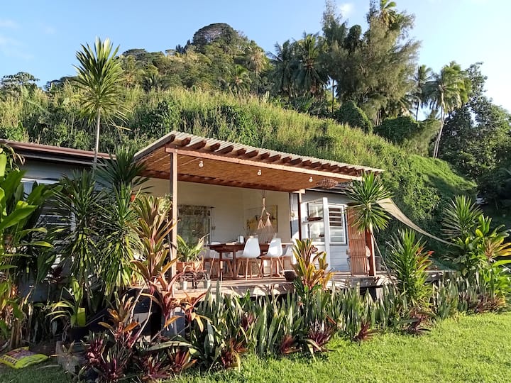 Tahiti, Bungalow 2 Chambres Face à La Mer. - Tahiti