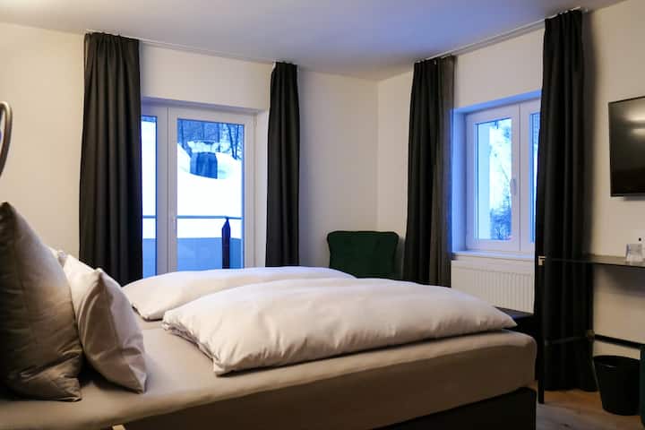 Suite Junior 2 Pièces, Balcon, Petit-déjeuner - Ischgl