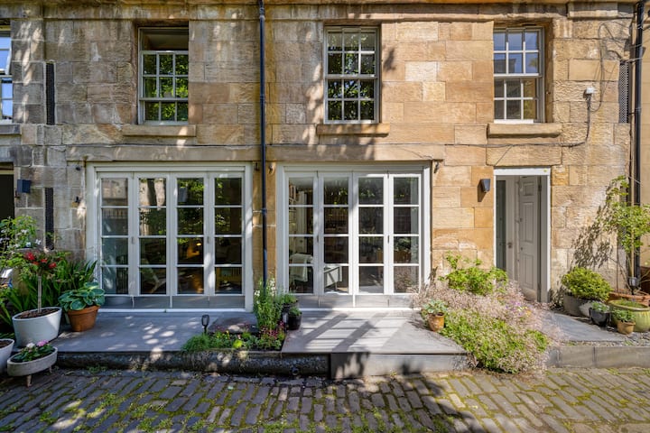 Hidden Mews Home Next Door To Kelvingrove Park - Glasgow